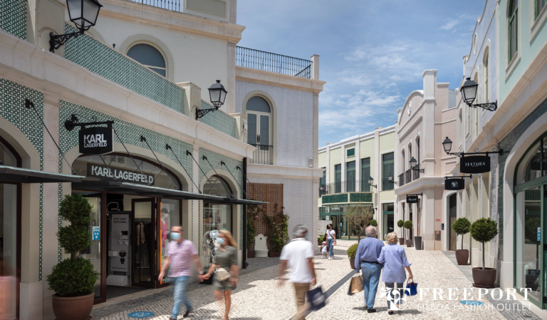 VIA Outlets raises €600 million in its inaugural green bond issuance ...