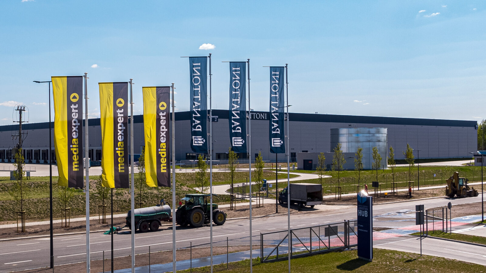 Media Expert takes on a further 80,000 sqm in the Central European ...