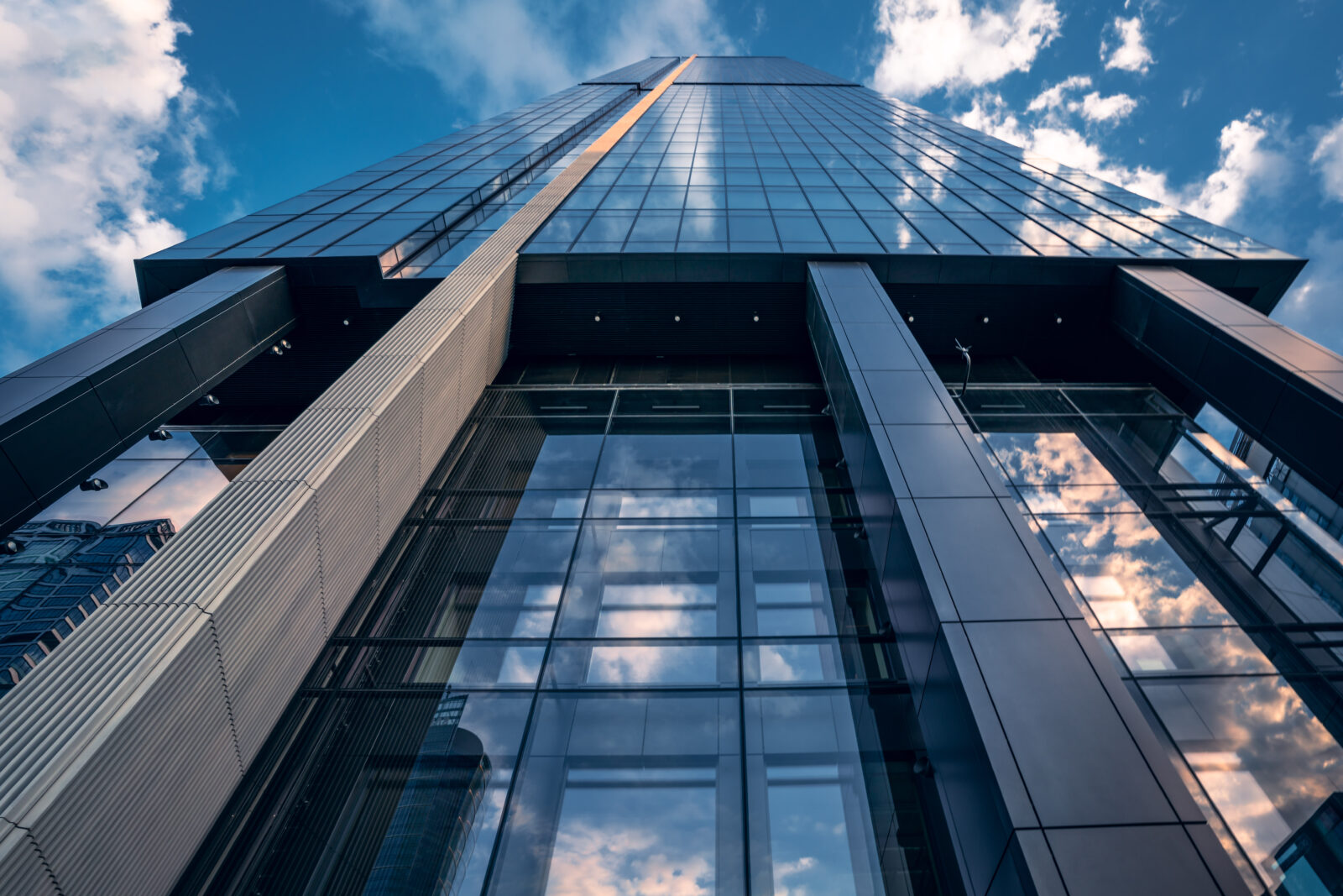 Mindspace to open its second location in the Skyliner building ...