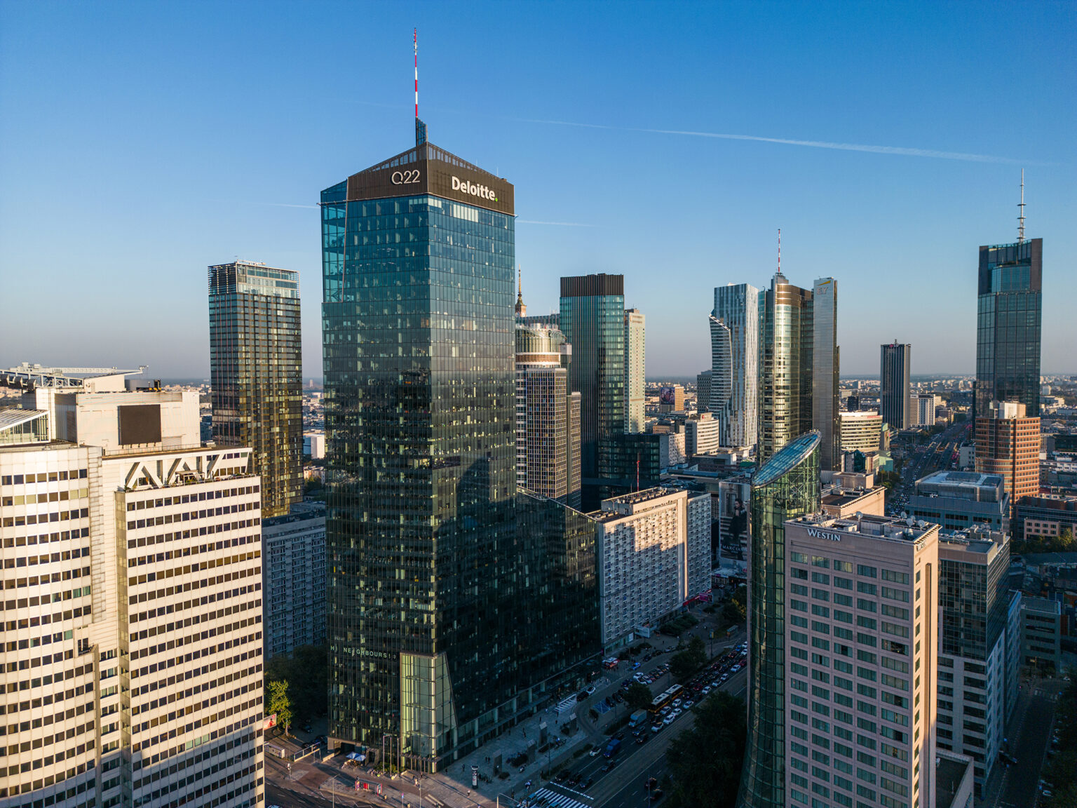 Savills stays on in Q22 office tower in Warsaw - EuropaProperty.com