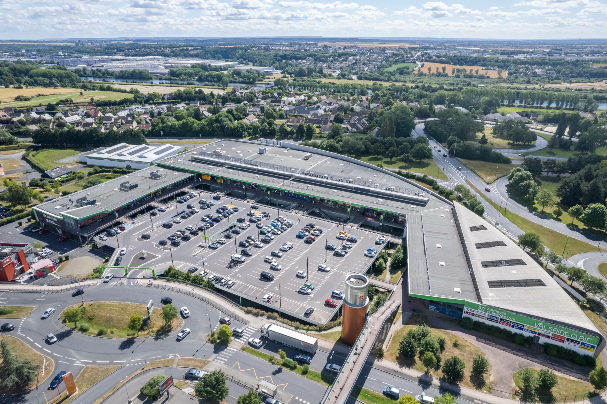Mitiska REIM sells two retail parks to Sogenial - EuropaProperty.com