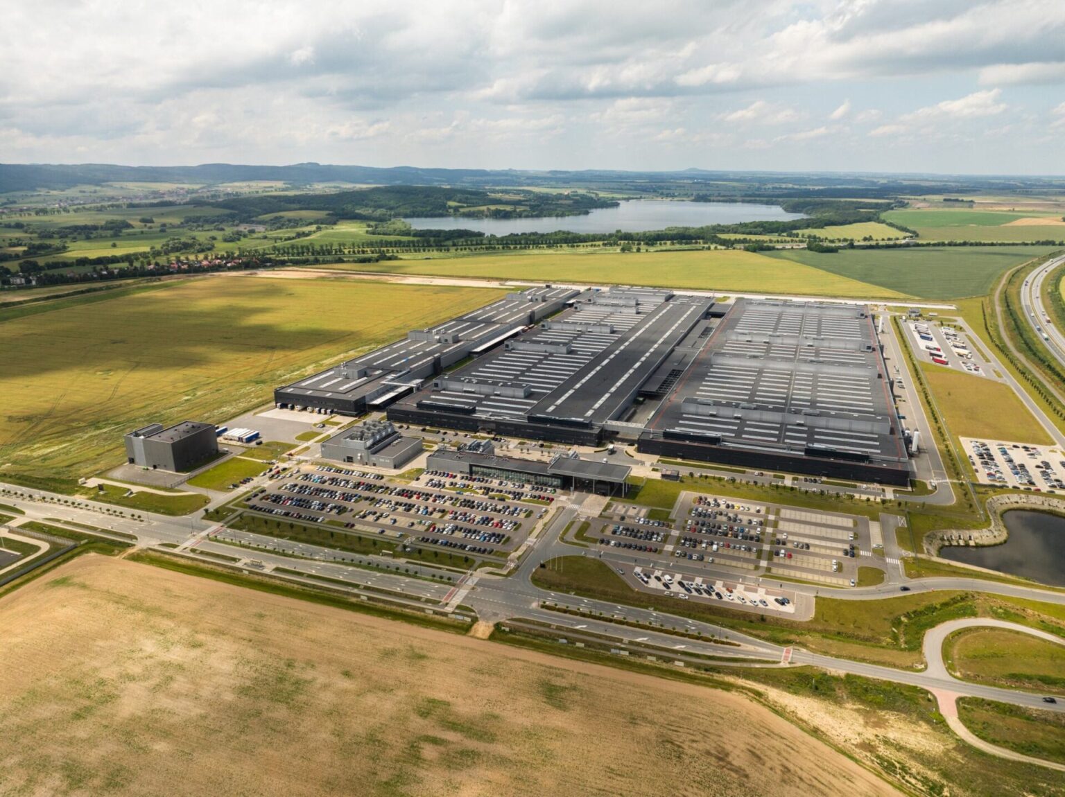 Mercedes-Benz to Build Industrial Park in Jawor - EuropaProperty.com