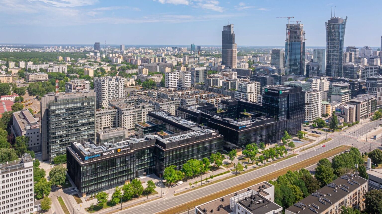 Yareal Polska marks 20 years in the real estate market and presents ...
