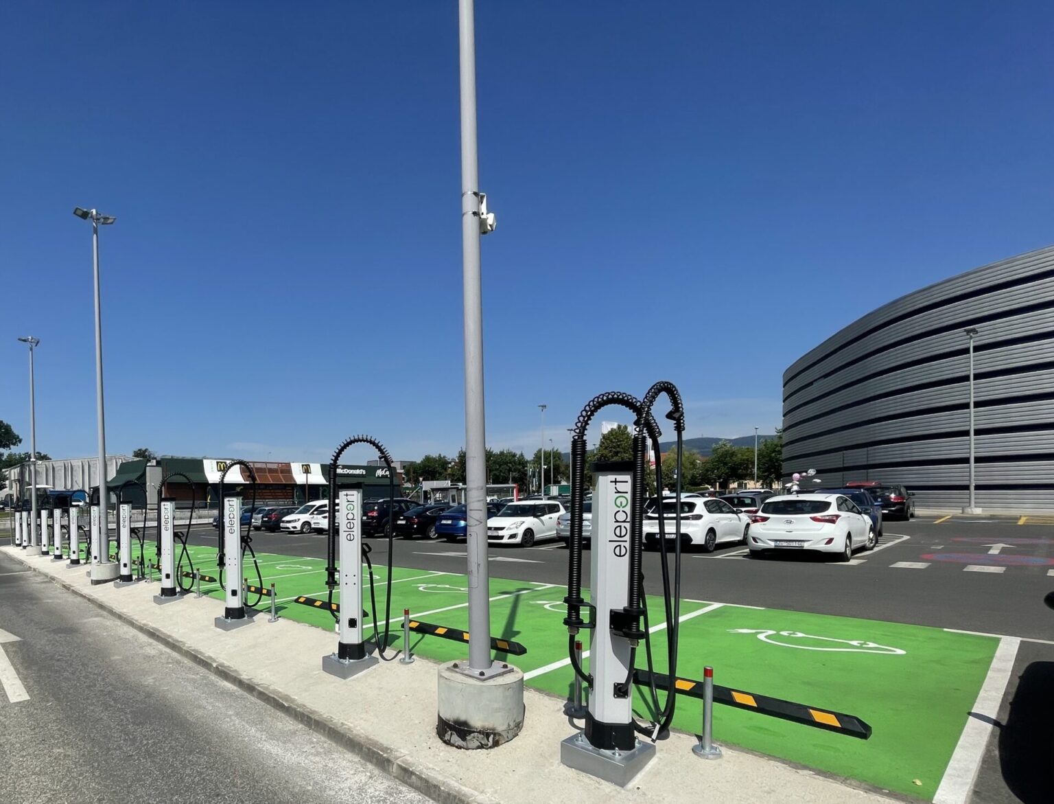 Eleport and Supernova to Bring Ultra-Fast EV charging points to 30 ...